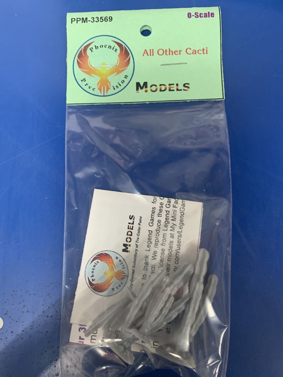 Phoenix Precision Models O 33569 Cacti: All Other Cacti (4) Unpainted