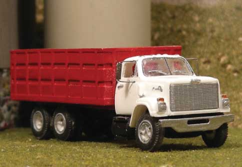 Sylvan Scale Models V-405 HO Grain Truck High Hood