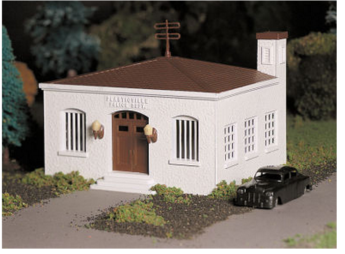 Bachmann 45609 POLICE STATION W/POLICE CAR Kit, O Scale